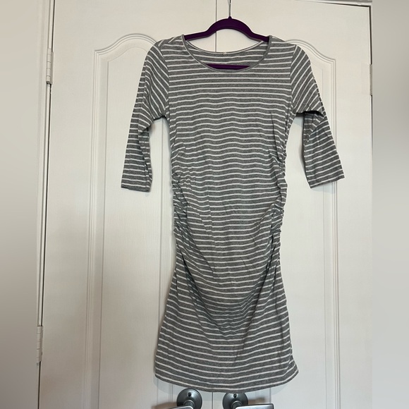 Ingrid & Isabel | Dresses | Ingrid Isabel Gray Ruched Midi Dress With ...